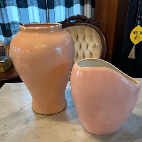 Vintage | Accents | Vintage Pink And Peach Earth Tone Pottery Vases ...